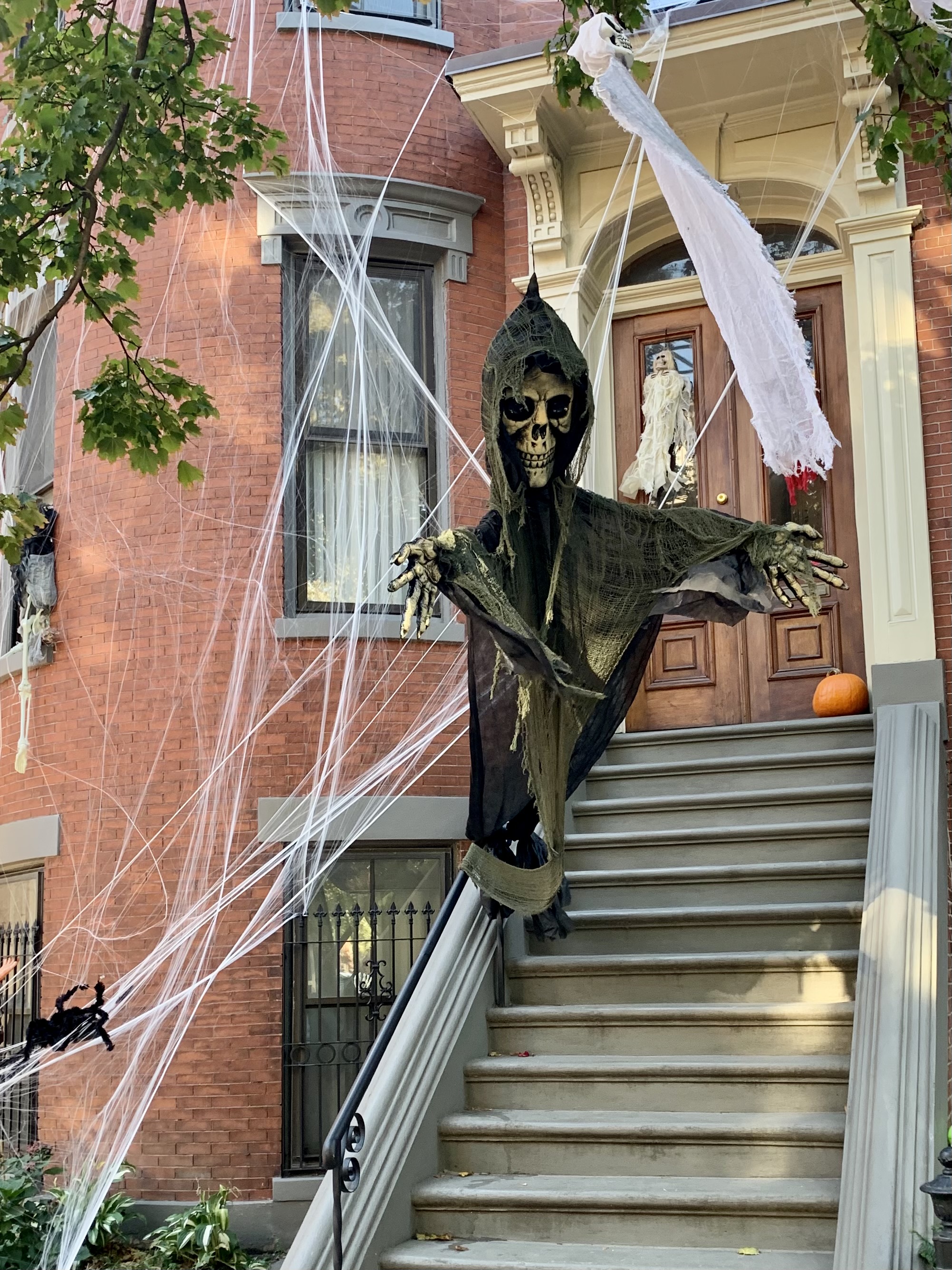 Halloween in Boston’s South End | BosGuy