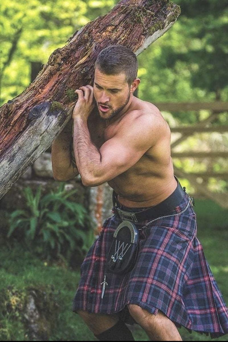 Men in kilts | BosGuy